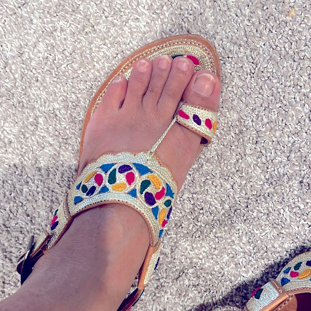 Pakistani Traditional Shoes - Gem
